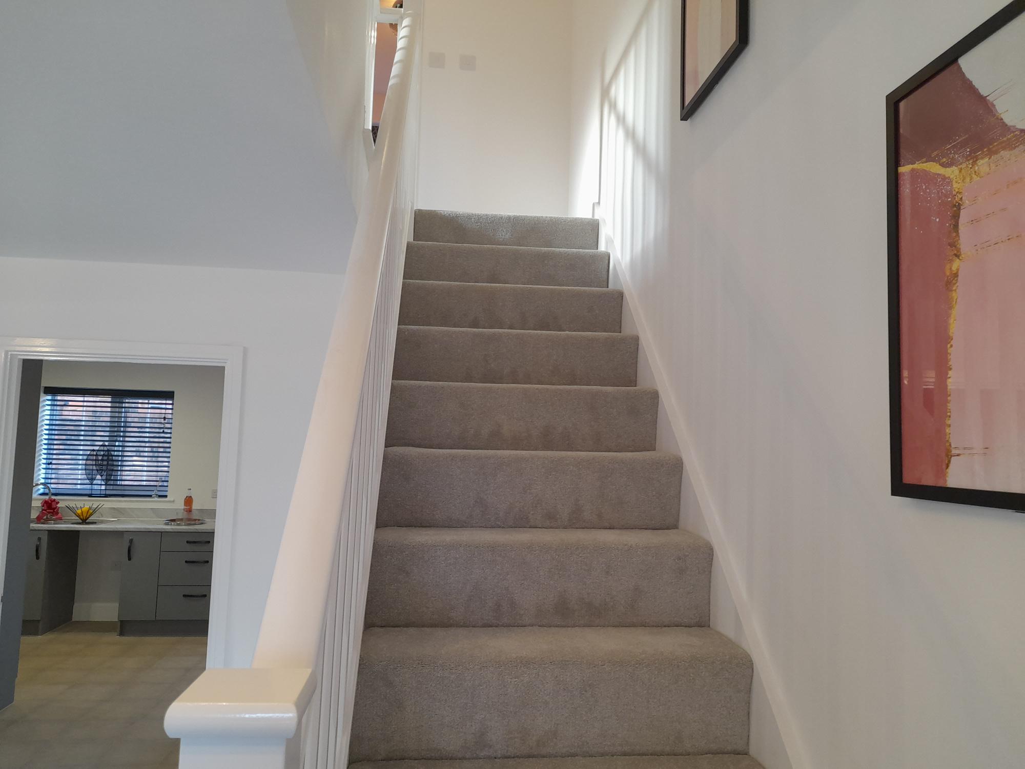 Alvaredus - Fairham - EMH | EMH